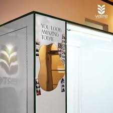 7 Rekomendasi Photobox Cafe di Surabaya - Bundar Trans